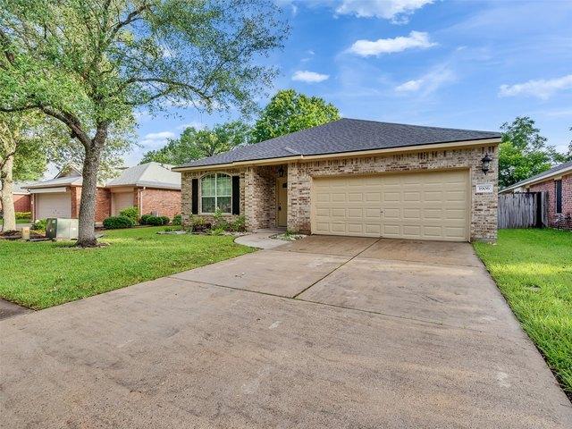 1906 Cameo Ct, League City, TX 77573