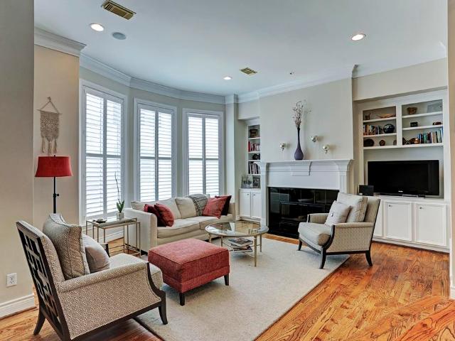 1906 Greenwich Terrace Drive