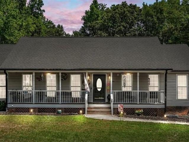 1906 Harris Dr, Greensboro, NC 27406