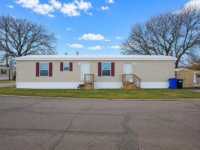 1906 Hawk Dr, Kalamazoo, MI 49008