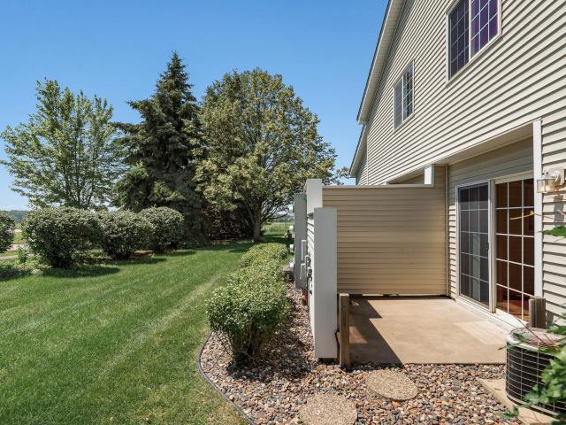 1906 Hemlock Place