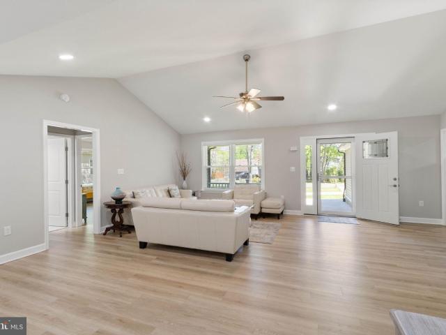 1906 Lakeview Pkwy, Locust Grove, VA 22508 | MLS #VAOR2013