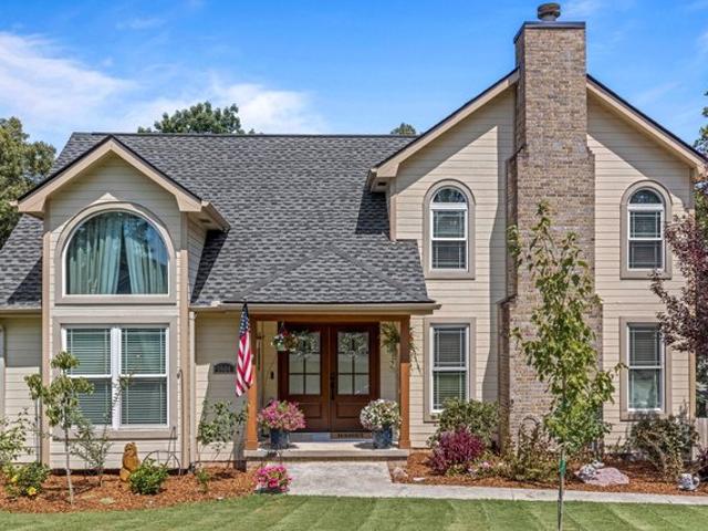 1906 Port Royal Dr, Soddy Daisy, TN 37379
