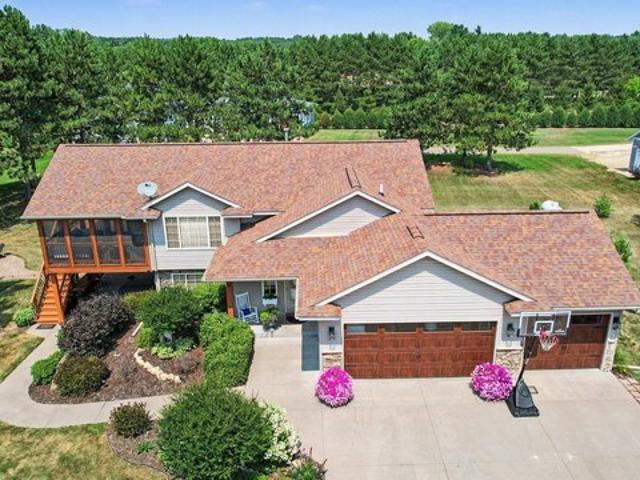 1906 Raleigh Rd, New Richmond, WI 54017