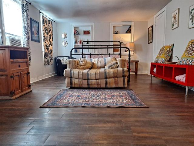 1906 San Gabriel St # 8