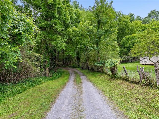 1906 Spradling Road