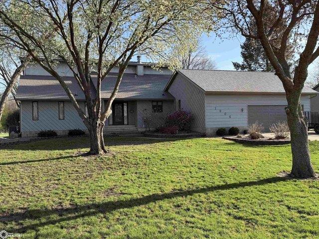 1906 W River Dr, Humboldt, IA 50548