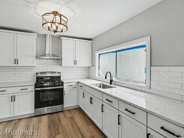 19070 Melvin Street