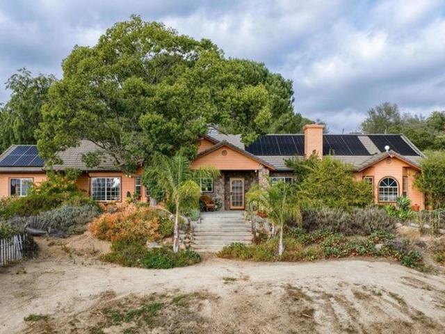 19079 Paradise Mountain Rd, Valley Center, CA 92082