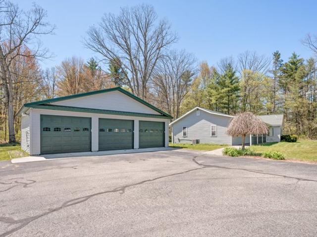 1907 Mile Rd, Big Rapids, MI 49307