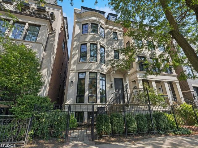 1907 N Lincoln Park W, Chicago, IL 60614 | MLS #12624 | Compass