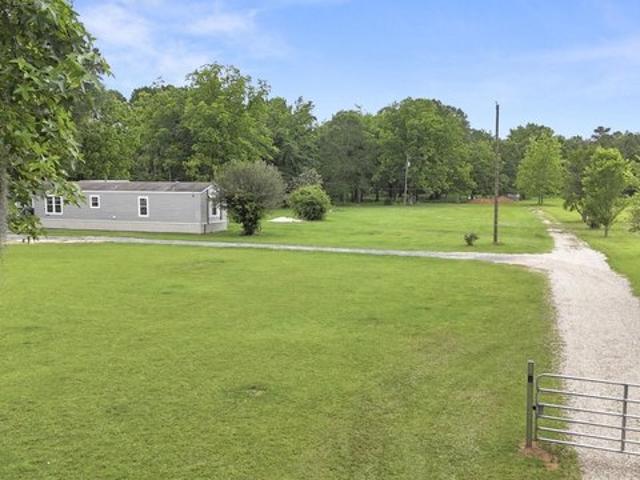 1907 Nesom Rd, Denham Springs, LA 70706