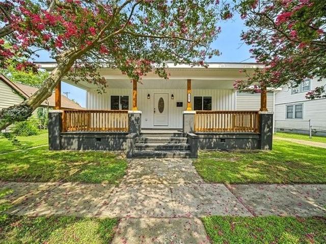 1907 Azalea Ave, Portsmouth, VA 23704