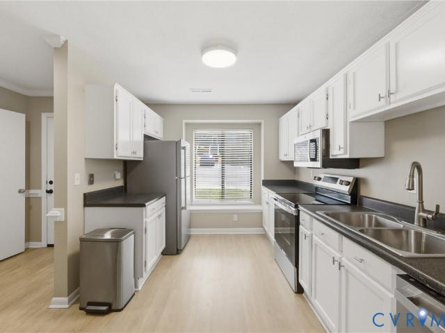 1907 Airy Circle