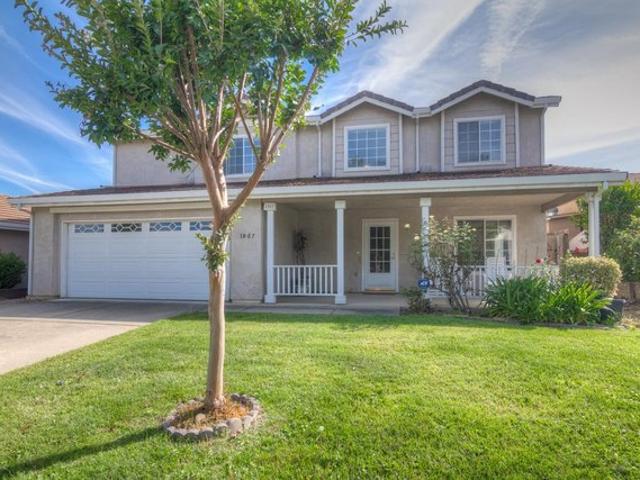 1907 Crystal Ct, Rocklin, CA 95765