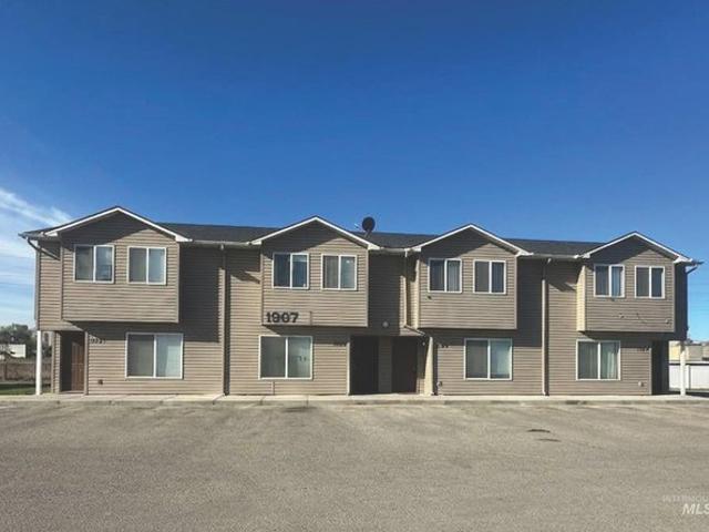 1907 E Railroad St, Nampa, ID 83687