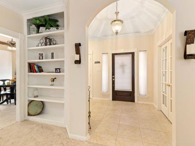 1907 Emerald Court