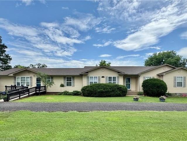 1907 Horne St, Lavaca, AR 72941