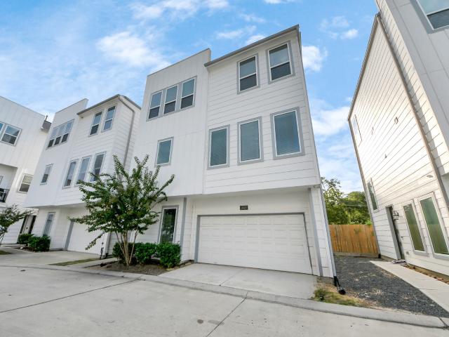 1907 Lonestar Brook Ln, Houston, TX 77080 | MLS #63713 | Compass