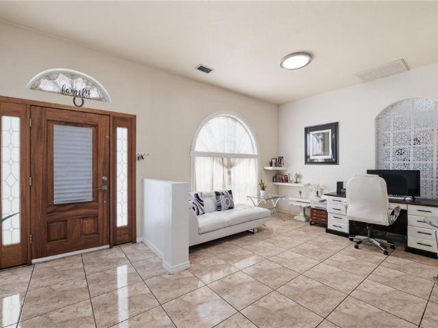 1907 W Mohawk Ave, Tampa, FL 33603 | MLS #TB8488 | Compass