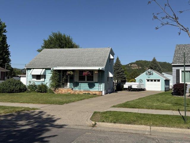 1907 22nd St S, La Crosse, WI 54601
