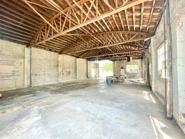 1908 N National Avenue
