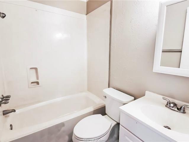 1908 Barak Ln, Unit 15, Bryan, TX 77802 | MLS #25012