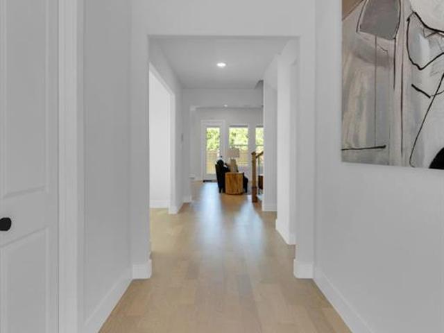 1908 Barrix Lane