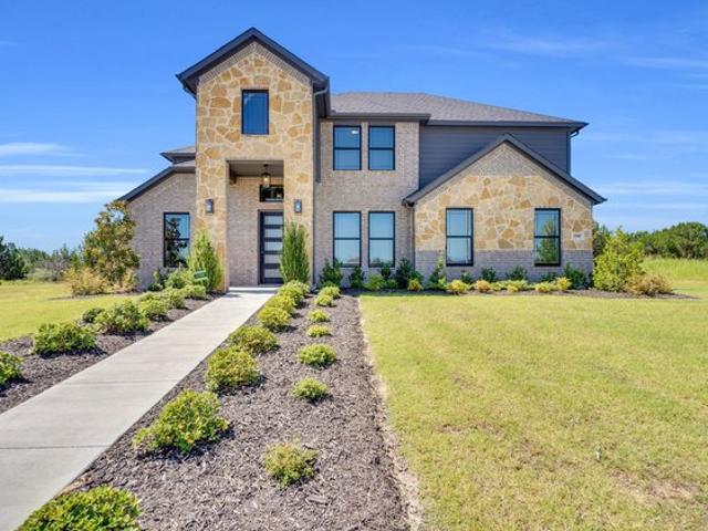 1908 Barrix Ln, Desoto, TX 75115