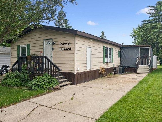 1908 Borman Ct, Milford, MI 48381