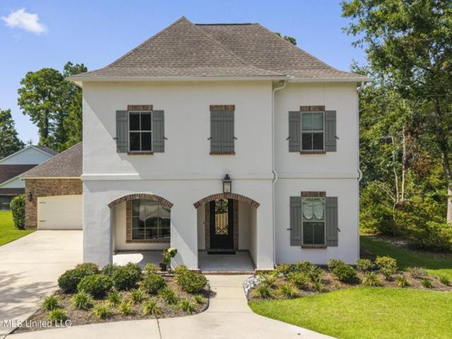 1908 Courtney Ln, Biloxi, MS 39532