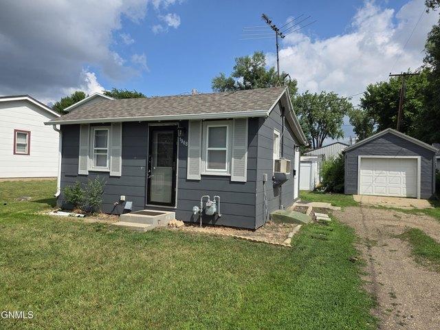 1908 E Rosser Ave, Bismarck, ND 58501