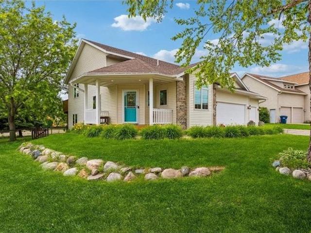 1908 Lake Dr, Northfield, MN 55057