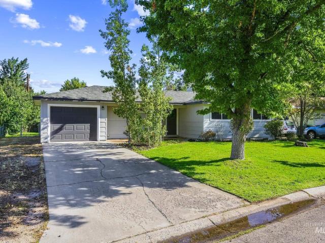 1908 W Tendoy Dr