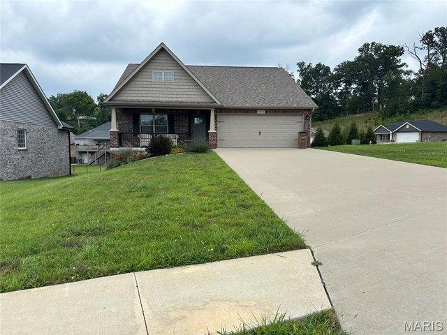 1908 Wheelwright Dr, Cape Girardeau, MO 63701