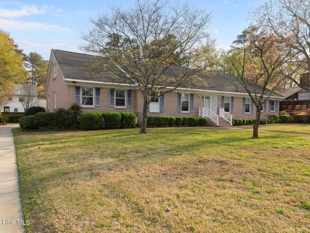 1908 York St, Kinston, NC 28504