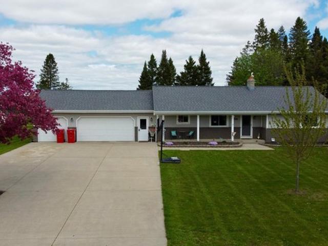 1908 1st Ave, Antigo, WI 54409