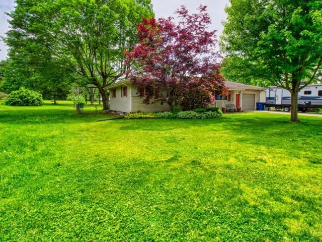 19098 Sandy Dr, Goshen, IN 46528