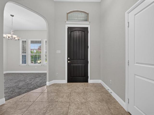 1909 Moonsail Lane