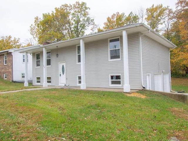 1909 Newton Dr, Columbia, MO 65202
