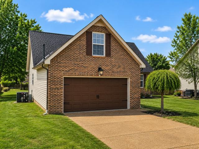1909 Amacher Dr