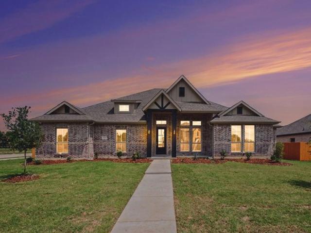 1909 Barrix Ln, Desoto, TX 75115