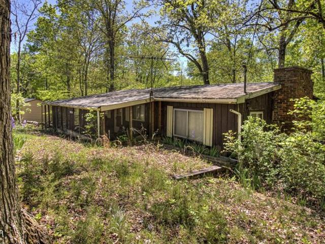 1909 Cheyene Trl, Dandridge, TN 37725