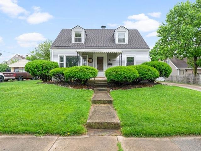 1909 E Bataan Dr, Kettering, OH 45420