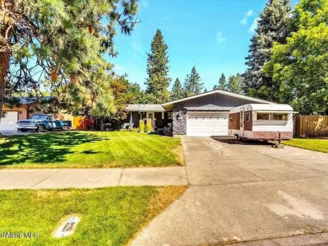 1909 E PINE HILL CT, Coeur D Alene, ID 83815 648491859