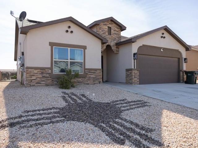 1909 Lanette Dr, Carlsbad, NM 88220