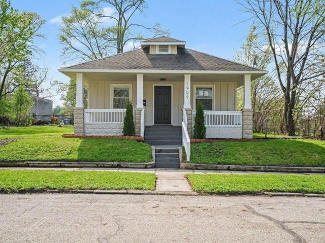 1909 S Lafayette Blvd, South Bend, IN 46613