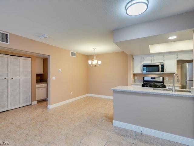 1909 Villa Palms Court 110