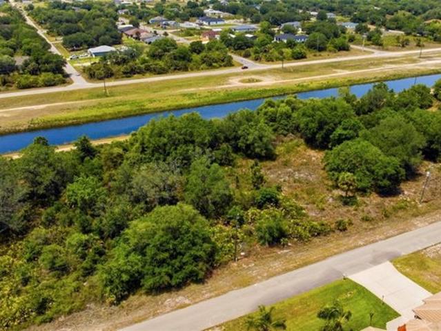 1909 Westboro Loop, Lehigh Acres, FL 33972