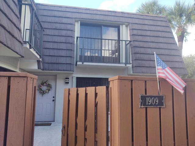 1909 19th Ct, Unit 33A, Jupiter, FL 33477 | MLS #B26020